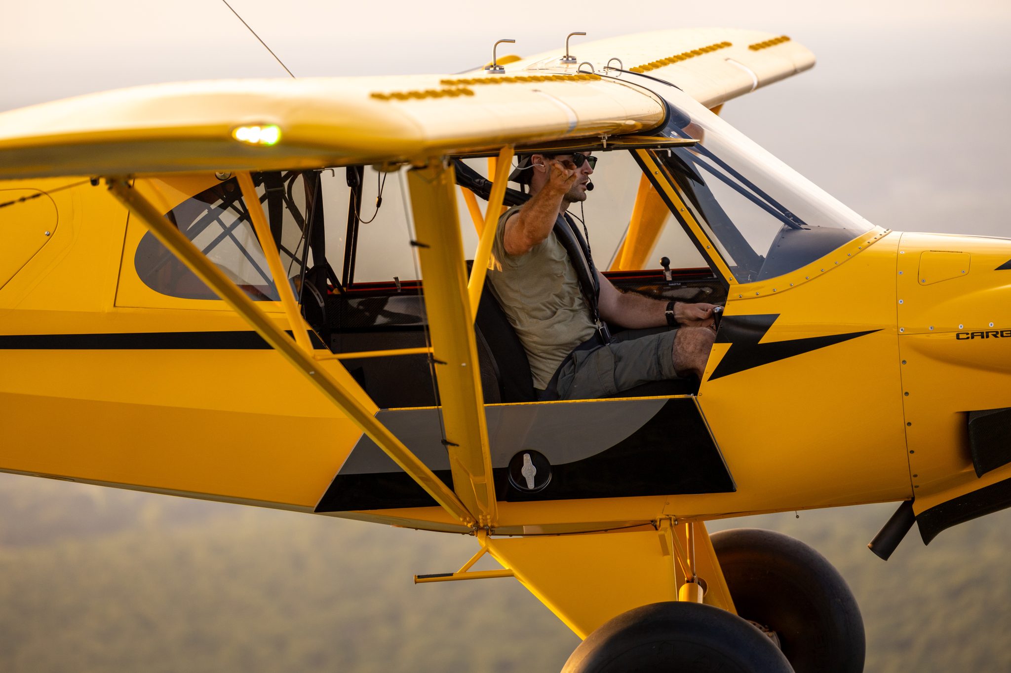 Home - FLY OZ -- Your gateway to the Ozarks