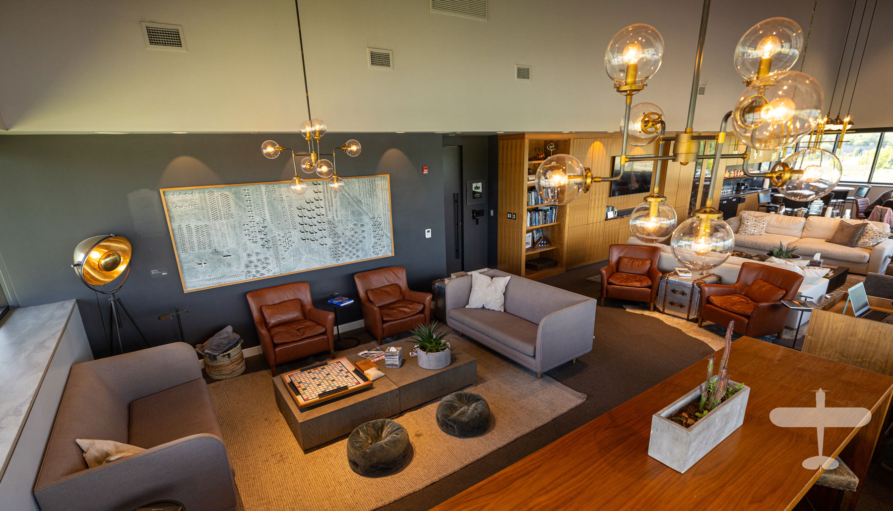 Lounges - FLY OZ -- Your gateway to the Ozarks